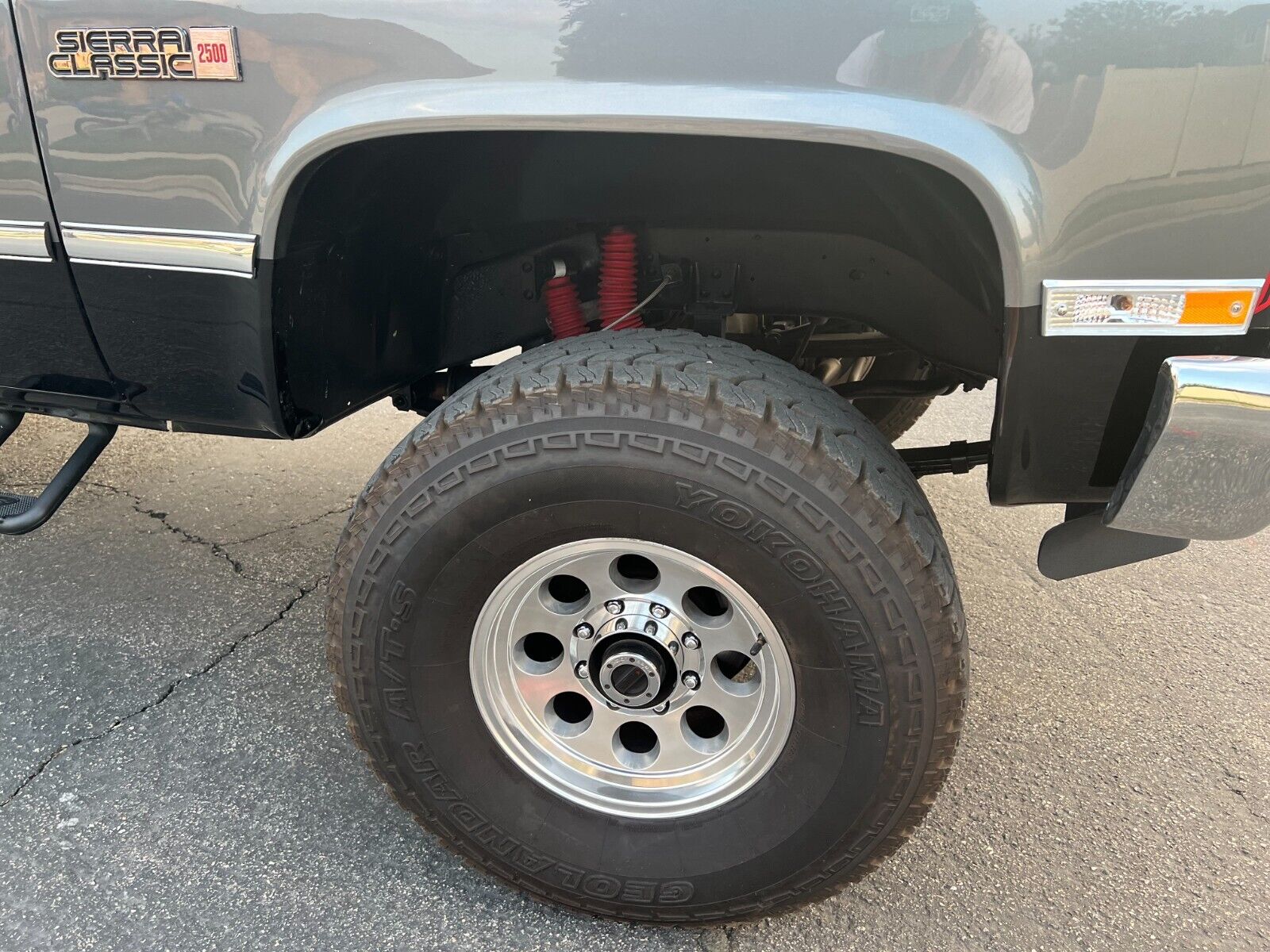 1987 GMC Sierra 2500 4×4 Square Body lifted [restored] for sale