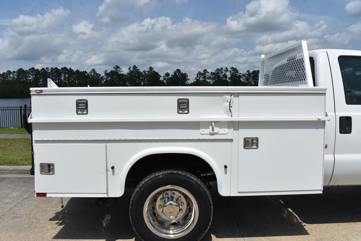 2009 Ford F-450 XL lifted [service body] for sale