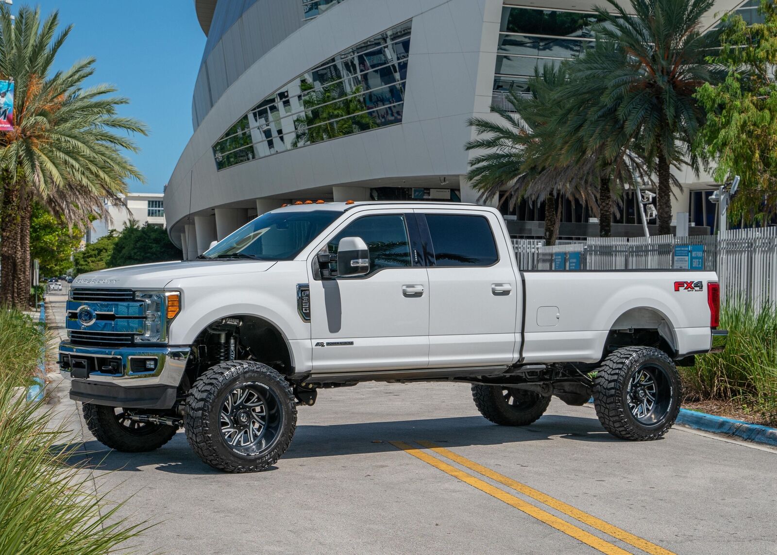 2017 Ford F-350 Lariat crew cab lifted [pristine condition] for sale